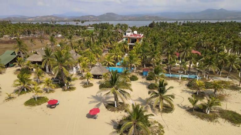 Así es El Paraíso, la lujosa MANSIÓN de Andrés García en la playa