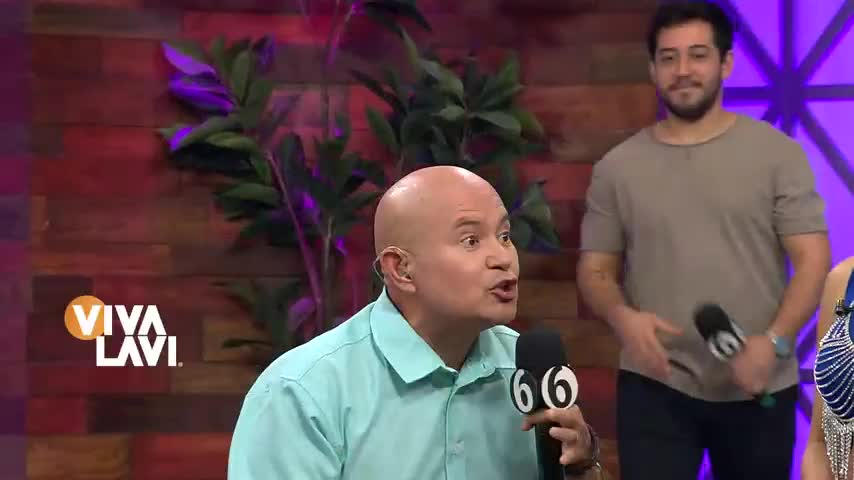 Meme Sáenz sorprende a Miguel Díaz y lo pone nervioso