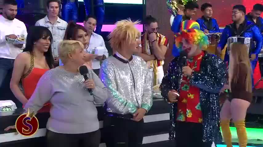 Jerry Garza le declara su amor a Héctor