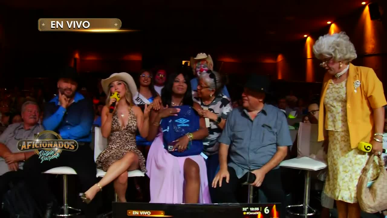 Señora del público le reclama a Deni Lugo